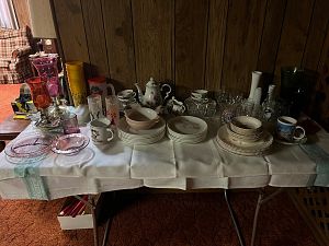 Used Clothing for sale in Morgantown, WV | YardSales.net