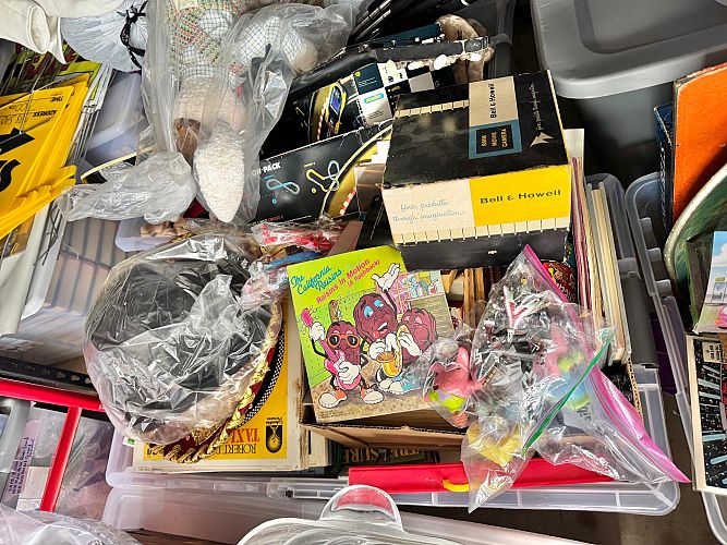 1338 Sao Paulo Ave, Placentia, CA 92870 | 21441271 | GarageSaleFinder.com